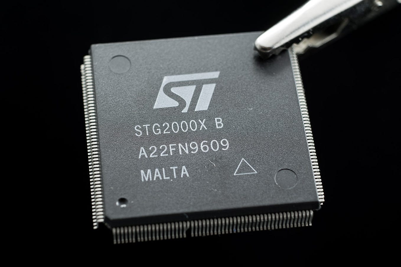 How To Expose And Visualize Gpu Metrics In Your Kubernetes Cluster By Raju Pavuluri Medium