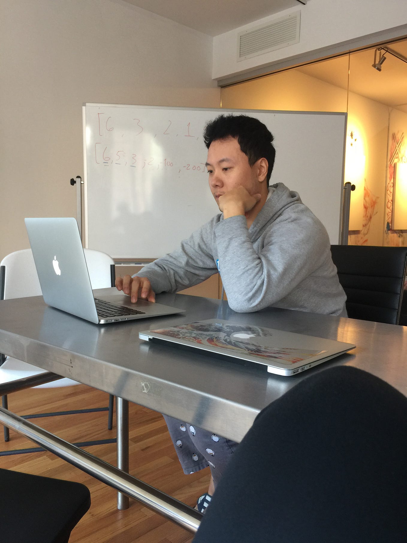 Passing Down Props : Vue vs. React | by Shachy Rivas | Medium