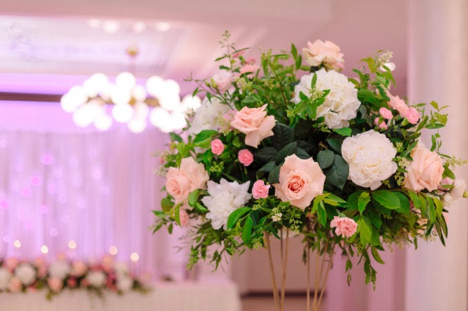 A Guide to Creating Stunning Floral Arrangements - Palms Flowers - Medium