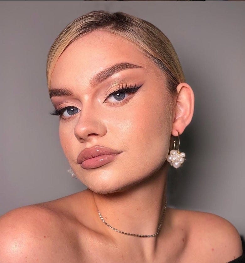 The Artistic Journey of a Makeup Artist: From Brushes to Beauty | by ...