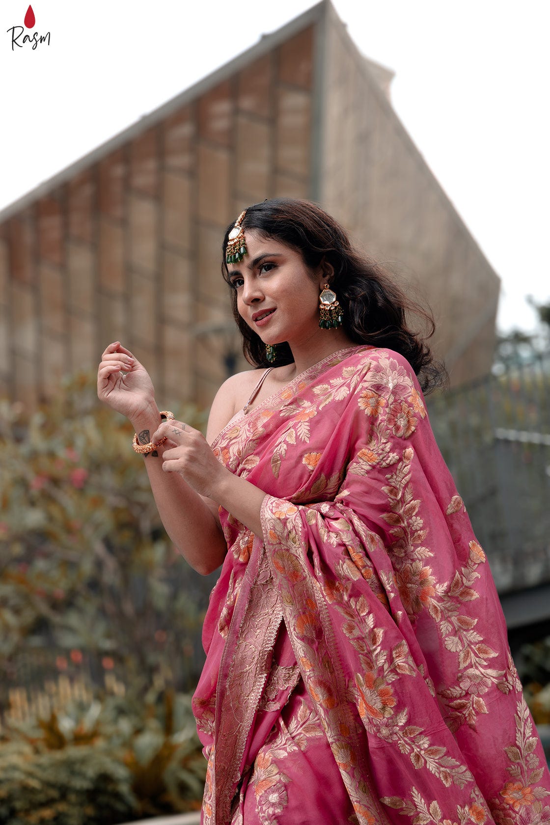 Exploring the Legacy: How Have Banarasi Sarees in Varanasi Transcended ...