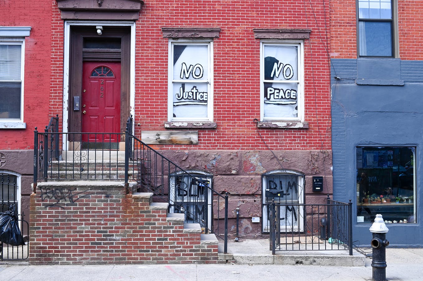 Postcolonial Cities in Historical Perspective | by Cole Scheuring | Mar ...