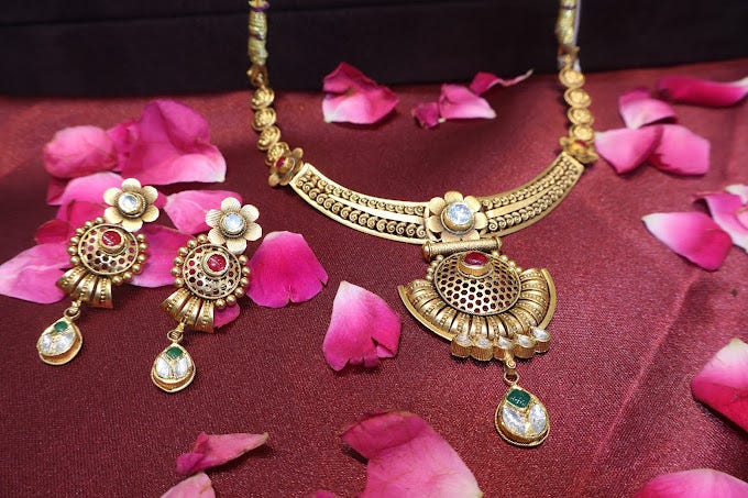 Best Jewelry Shop in Varanasi | Dhanshree Jewellers | by Dhanshree ...