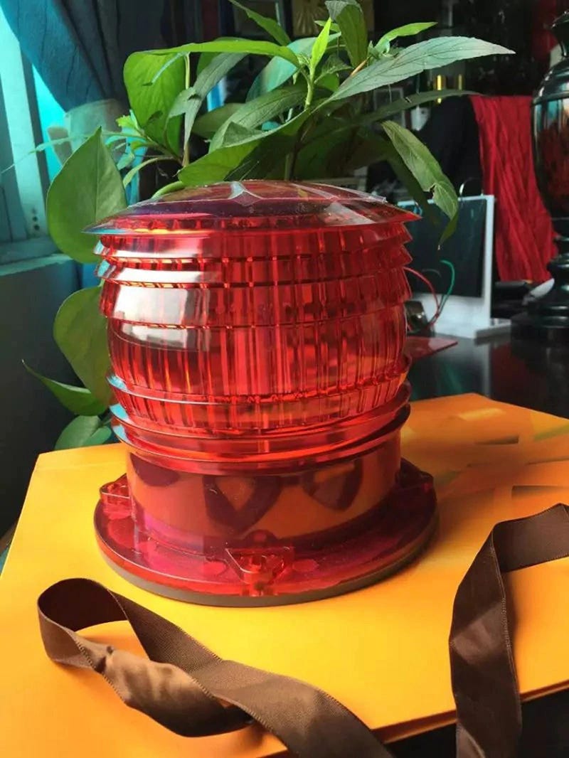 How a LED Solar-Powered Marine Signal Light Prevent Collisions and ...