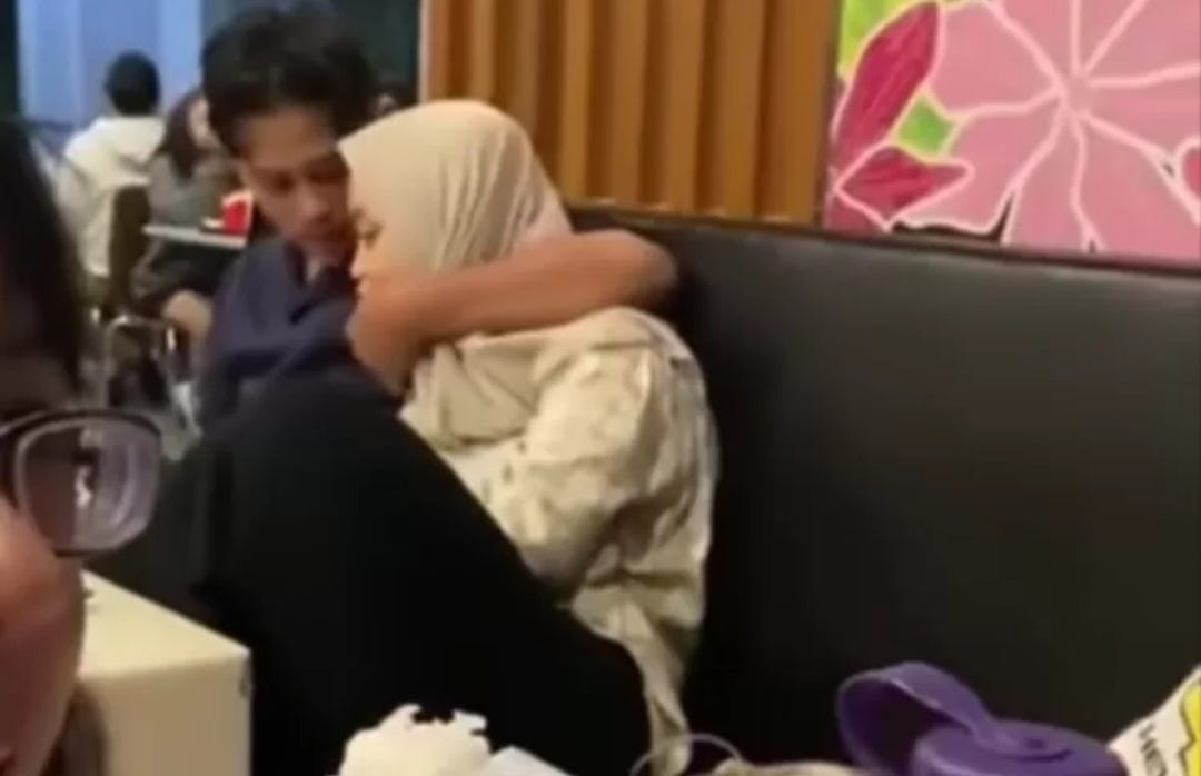 Anysahaju Viral Di atas Ranjang. Tk18.me | by Best Post | Medium