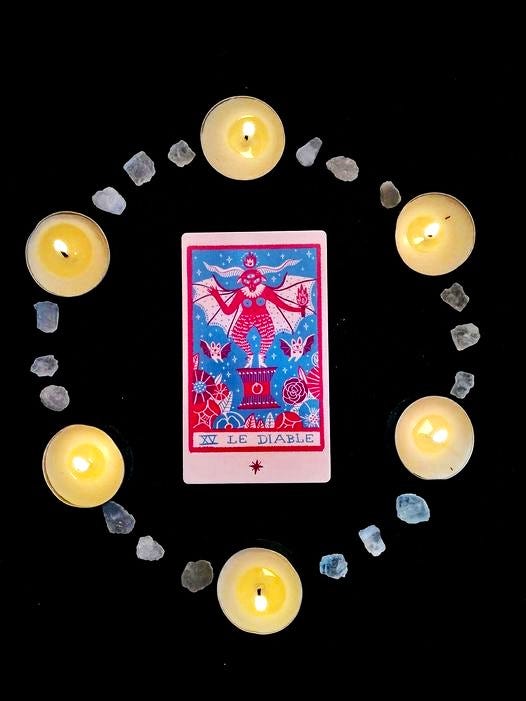 Minilectura de Tarot y Oráculo para mitad de semana. El Carro+Rose{Rosa Silvestre/Canina ...