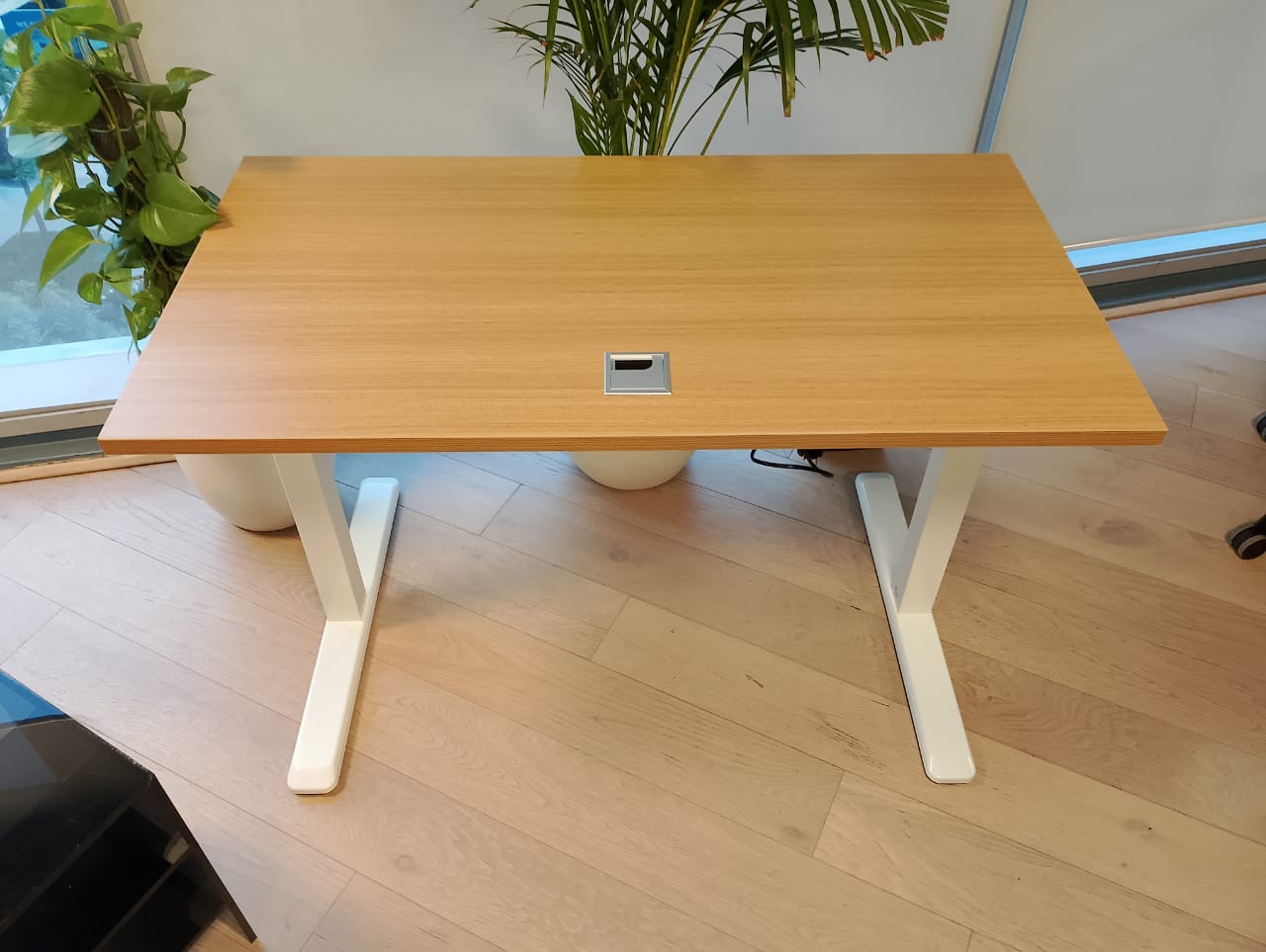 How to Choose the Right Height Adjustable Computer Desk for Your ...