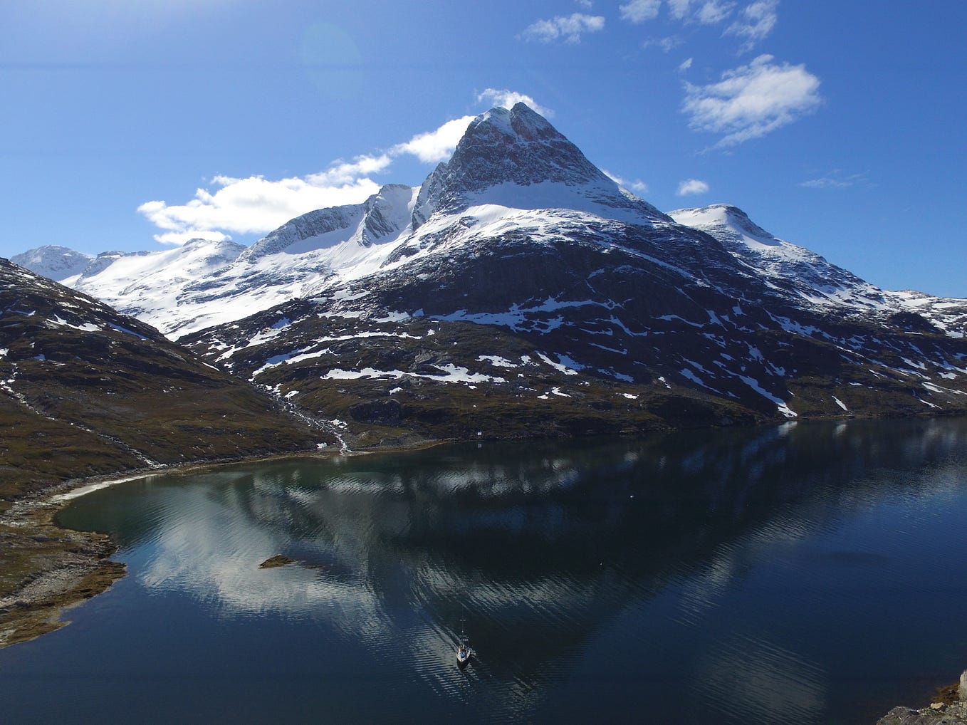 How to Retrieve and Visualize Sea Surface Temperature Data Using Python | by Dan Carlson ...