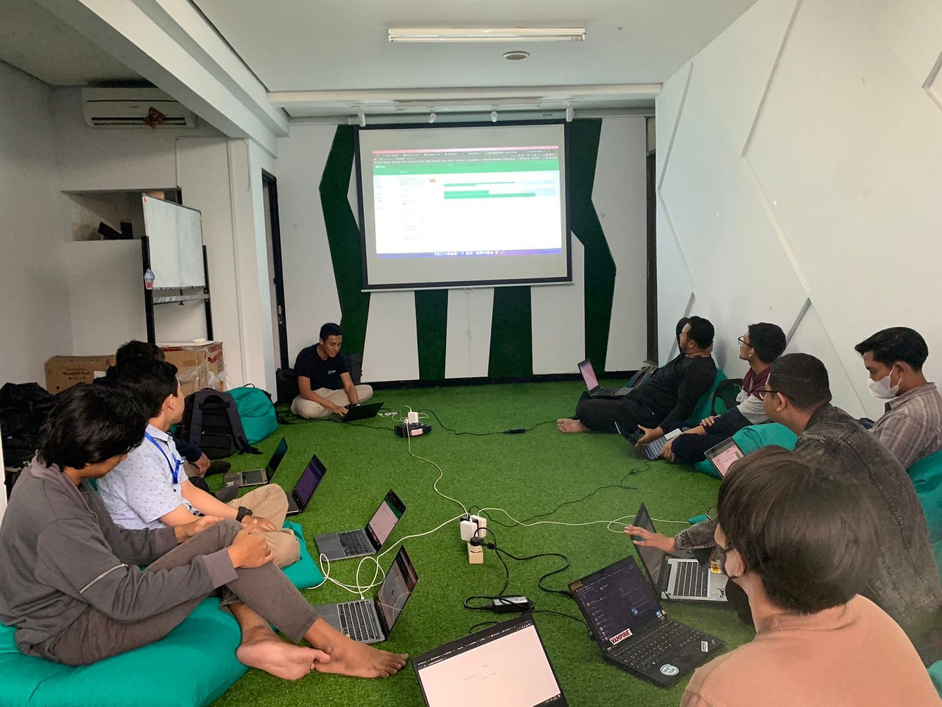 Day-1 eFishery Academy Batch 2.1. Aqua-Developer | Software Engineer | by Fauzan Herdika Tubagus ...