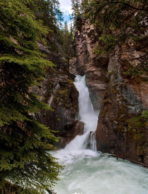 Situated in the Valley of the Ten Peaks, Moraine Lake is one of the ...