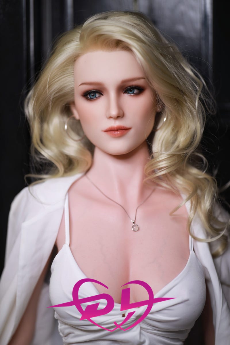 Blonde Sex Doll Della From Fanreal Doll | by Pikasdf | Jan, 2024 | Medium