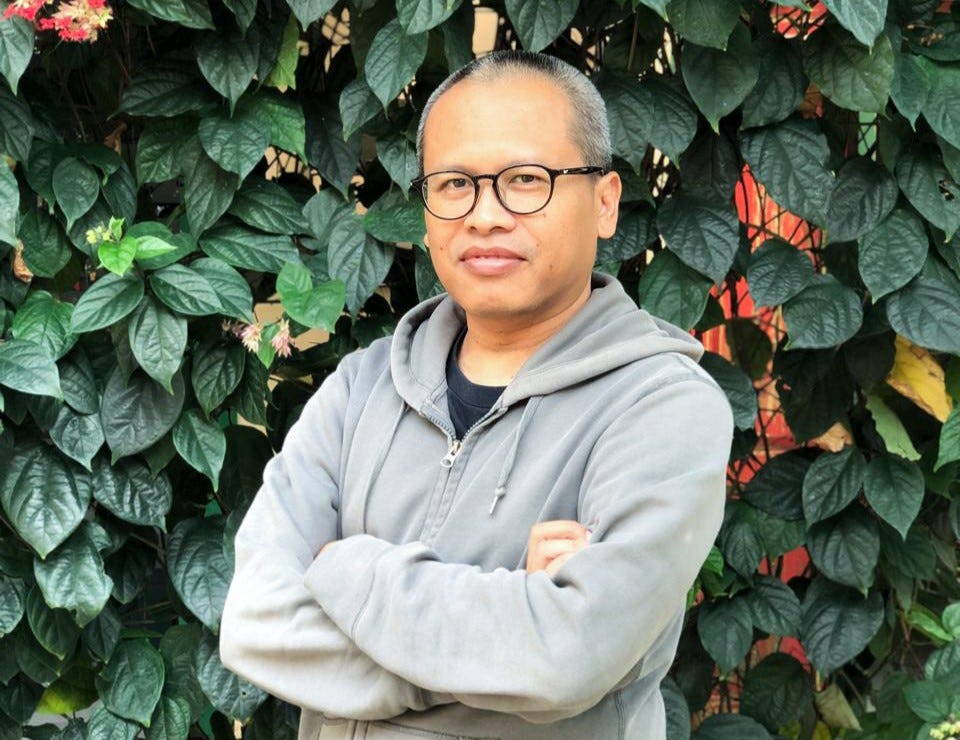 Tanda Baca Pembatas. #122: Tanda hubung, tanda pisah, dan… | by Ivan Lanin | Medium