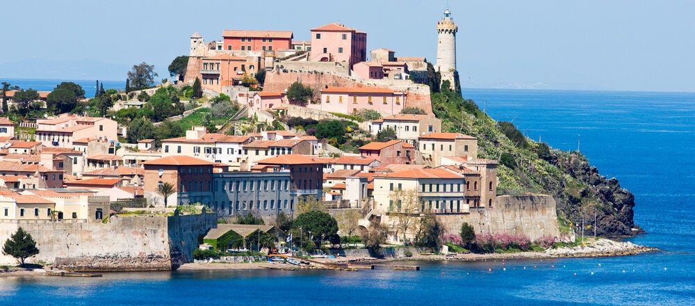 Top 5 Amazing Reasons to Visit Tuscany on Your Next Trip | by Classic ...