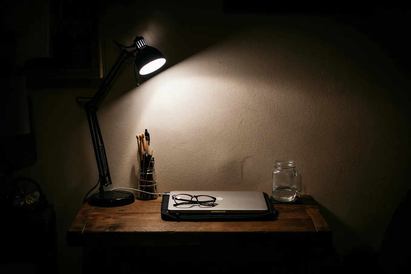 20 Apps That Help You Write a Book: Tools for Every Stage of the ...