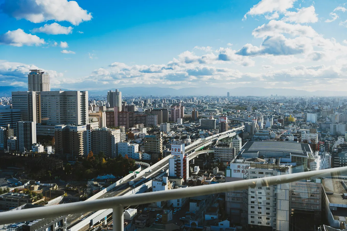 Implementing Polling in React: A Guide for Efficient Real-Time Data Fetching | by Shu Tanabe ...