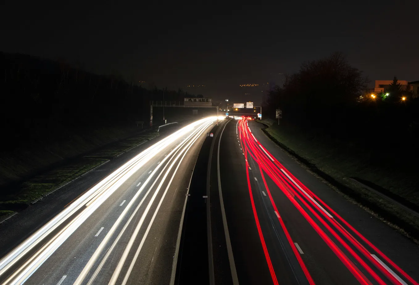 How the Event Loop Handles Async and Sync Requests in FastAPI | by ...