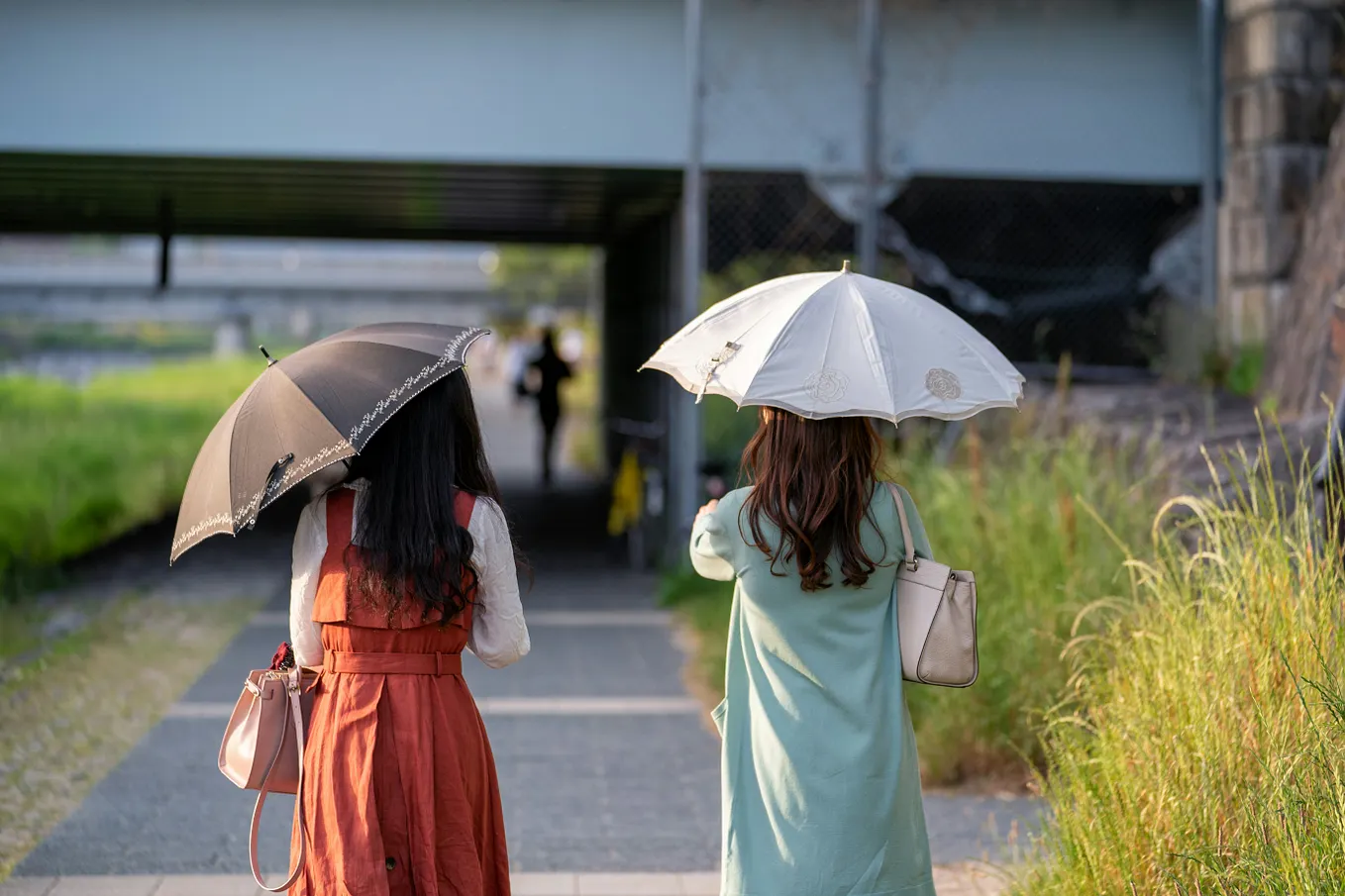 My Dream Job As A Japanese Window Sitter | Japonica Publication