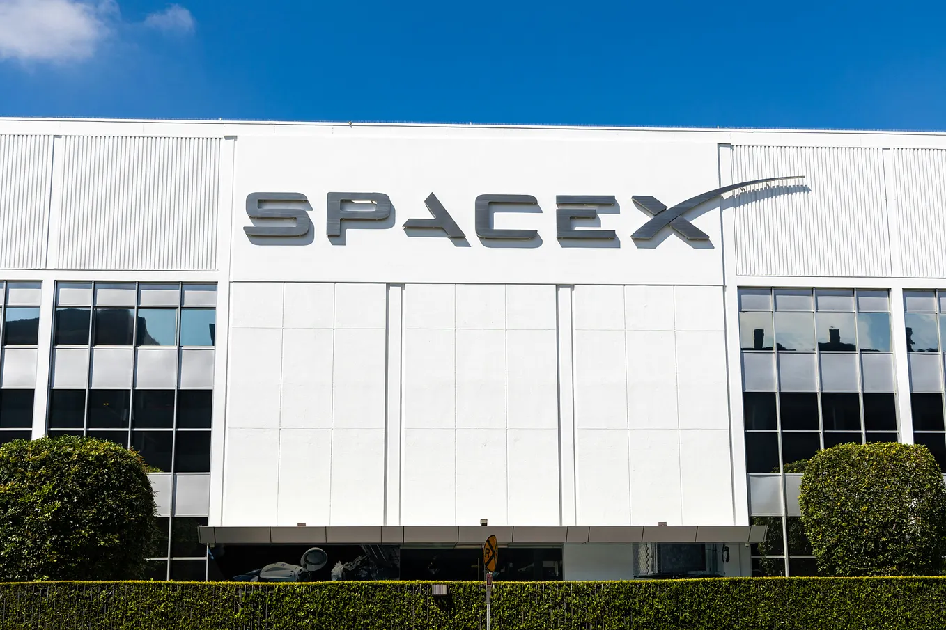 SpaceX’s Truth-Seeking Frontier Model: Why Grok Could Become the Real ...