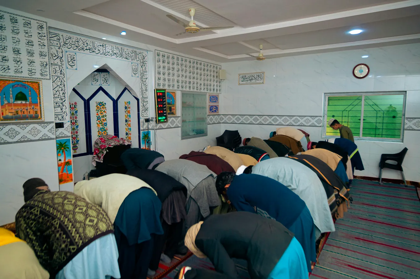 “The Command to Obey and Stand Firm — Surah Al-Ahzab (The Clans) Āyāt 1 ...