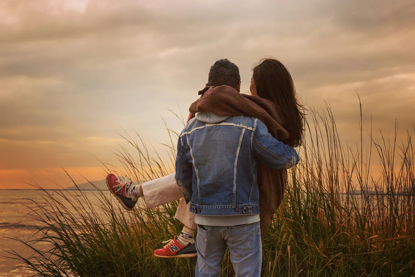 “I Found Out WHY He IGNORES You” Male Silence Psychology | by Magnetize ...