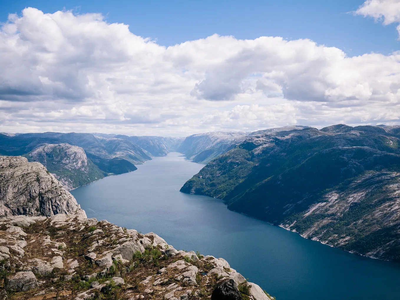 Writing your first Kubernetes Operator: A Definitive Guide to Starting ...