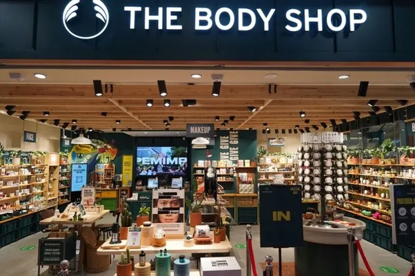 Why Do Miniso and Uniqlo Have Similar Logos? Are They Owned by the Same ...