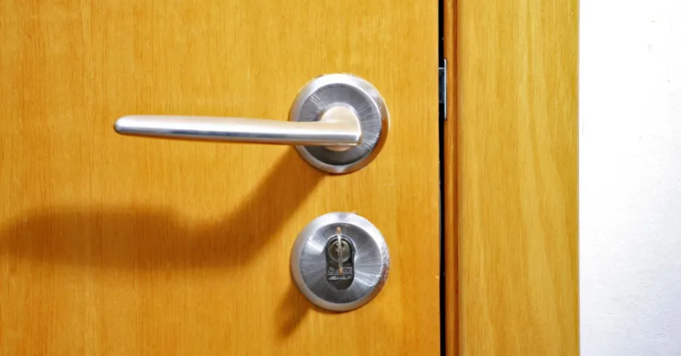 Utilizando o fluxo Git Flow. Este artigo tem o intuito de expor uma ...