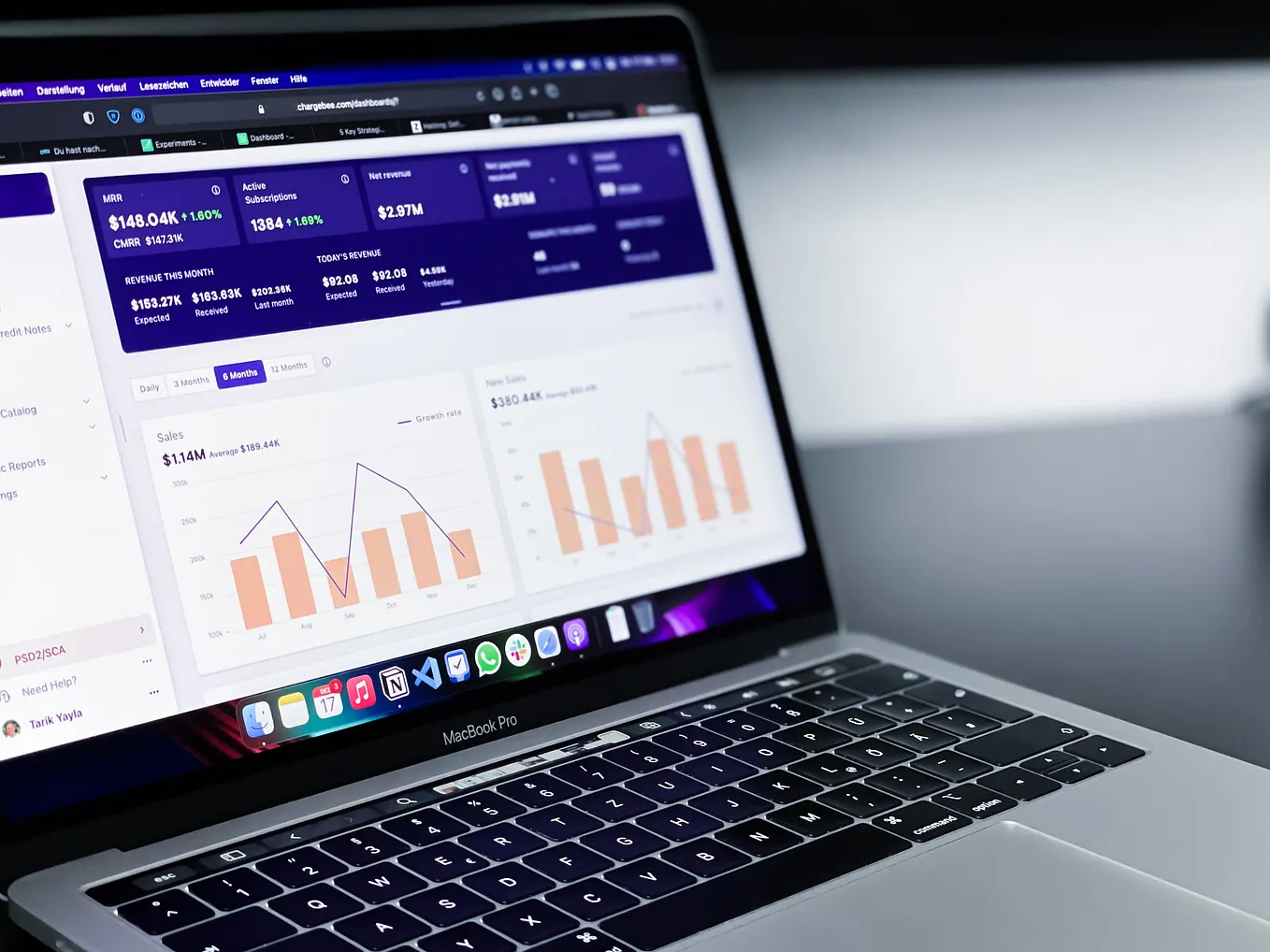 Choosing Between Pivot Tables and VLOOKUP: A Data Analyst’s Guide | by ...