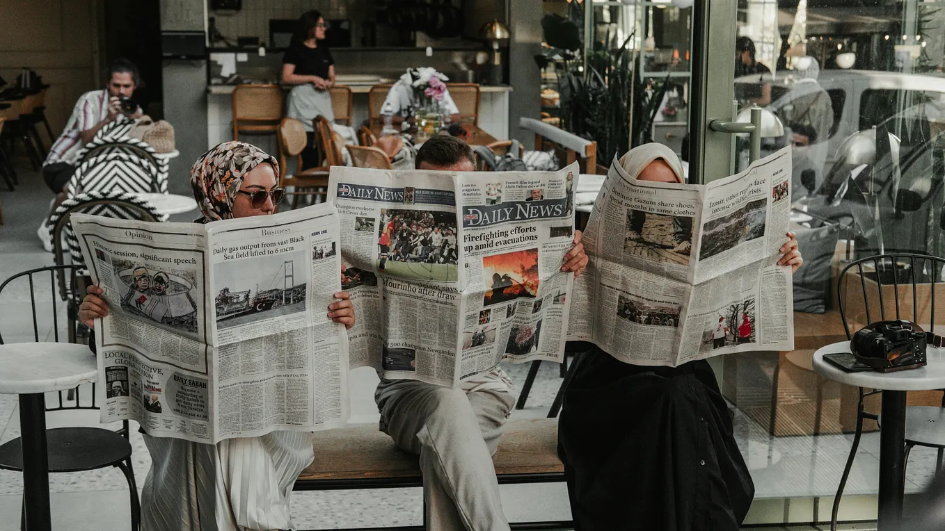 A Guide to Mastering The Decisive Moment in Photography | by Light and ...