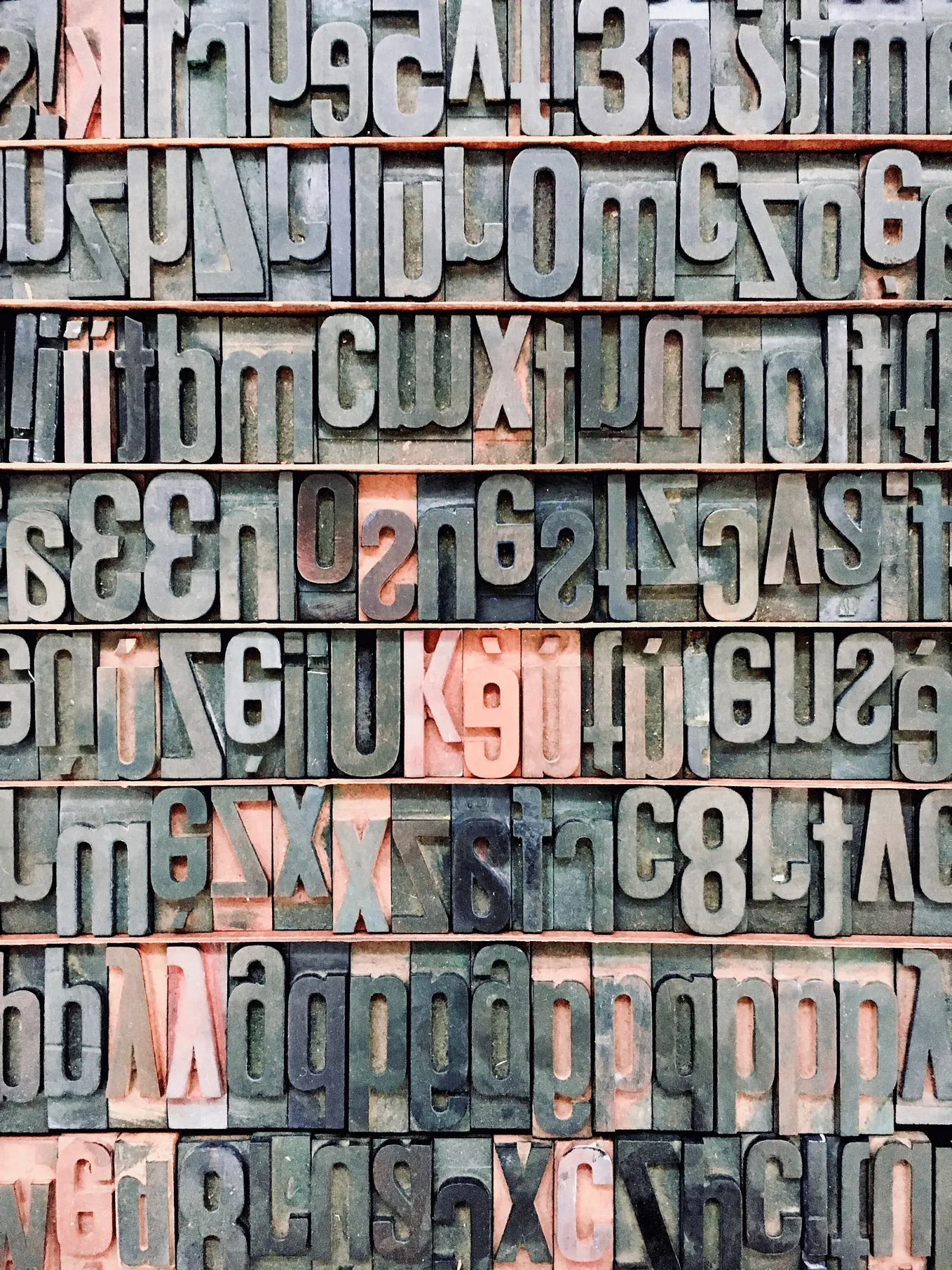 Understanding the Types of SQL Base Tables | by Aishwarya Raut | Medium