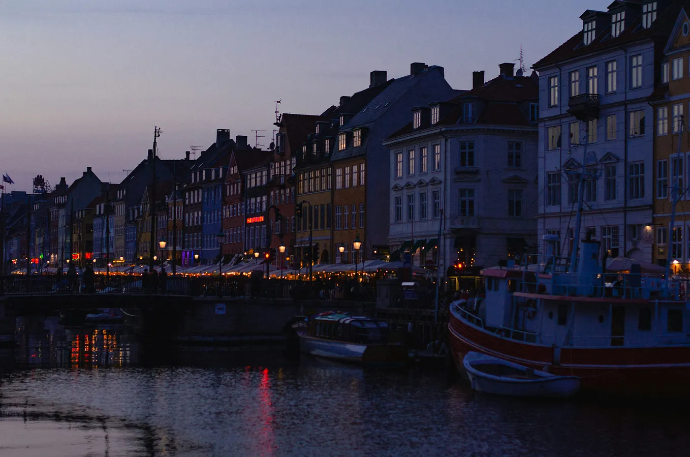 Async Await Series part 5: What is Task.yield? | by abdul ahad | Medium