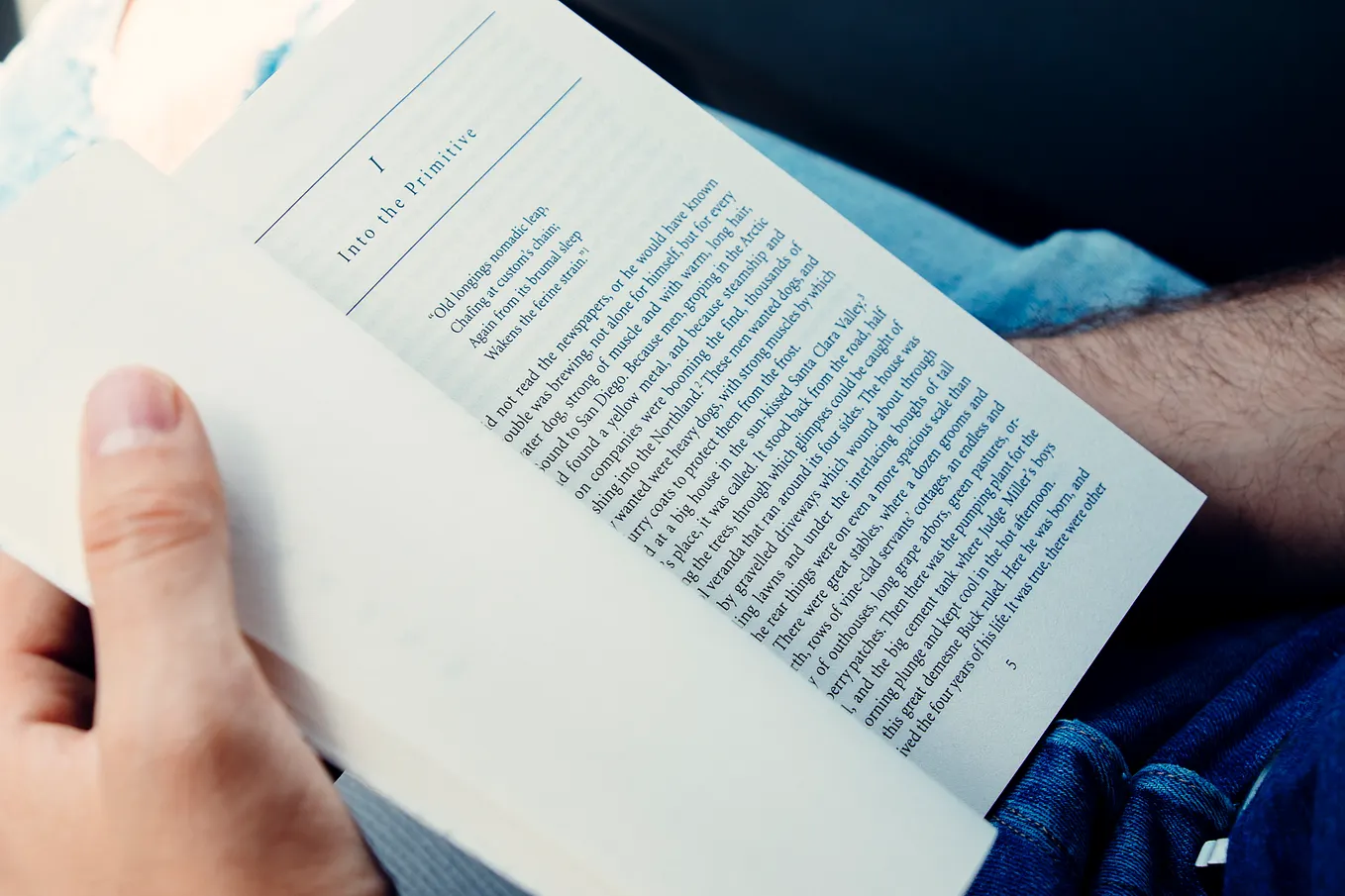 How to Read a 240-Page Book in 2 Hours | by Jesse Wisnewski | Medium