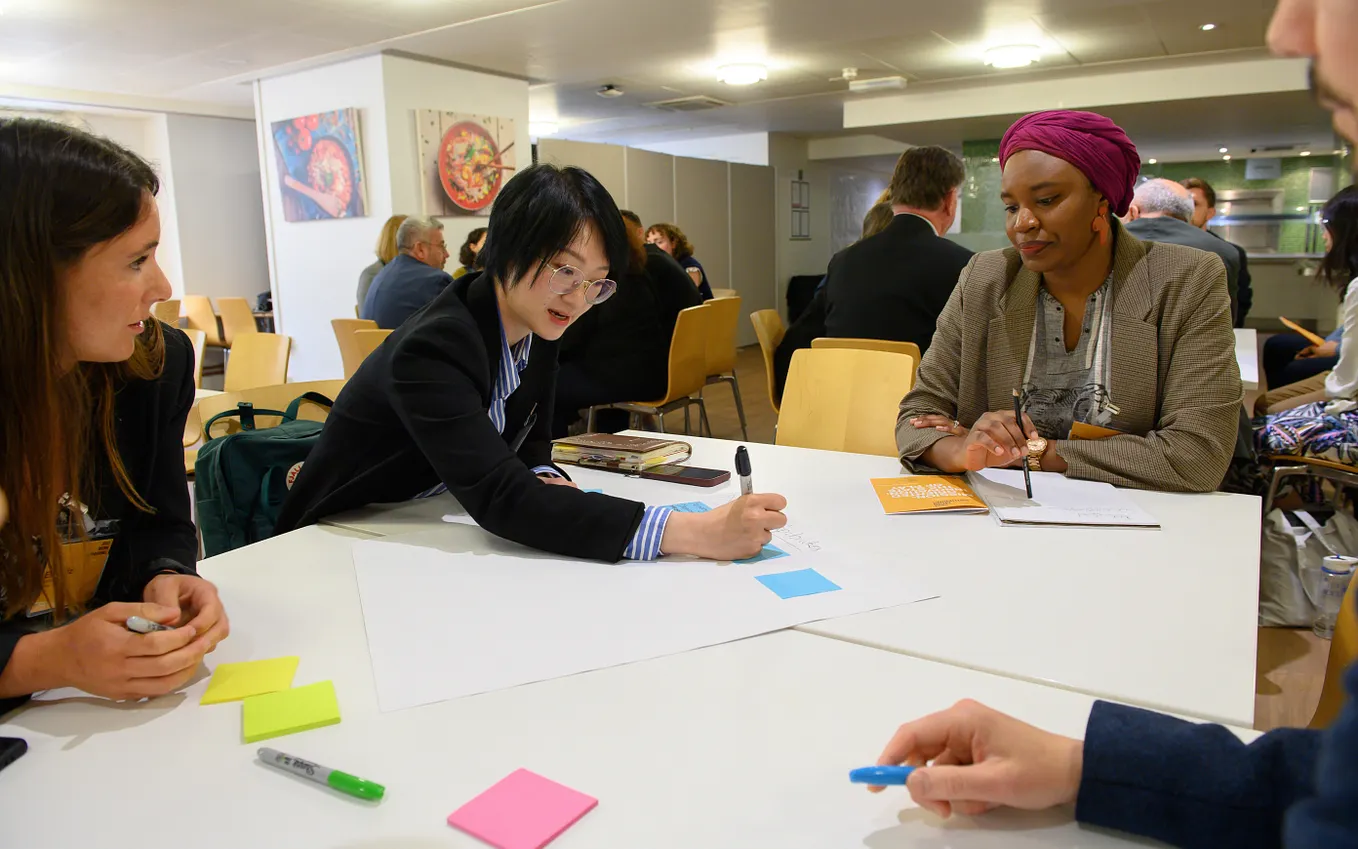 Mapping the pieces in the puzzle of local/global (glocal) regeneration ...
