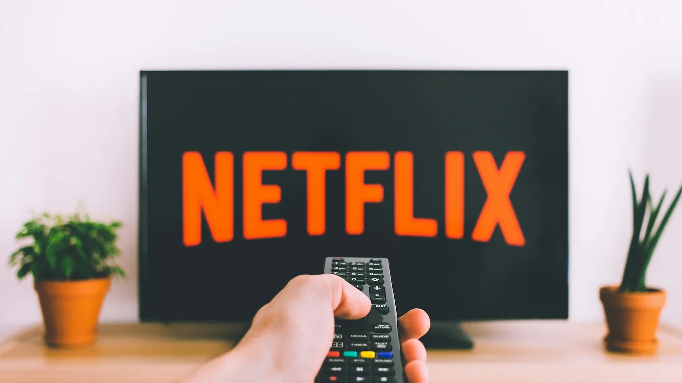 How Netflix Evolved from CQRS with Kafka to RAW/Hollow — and Why It ...