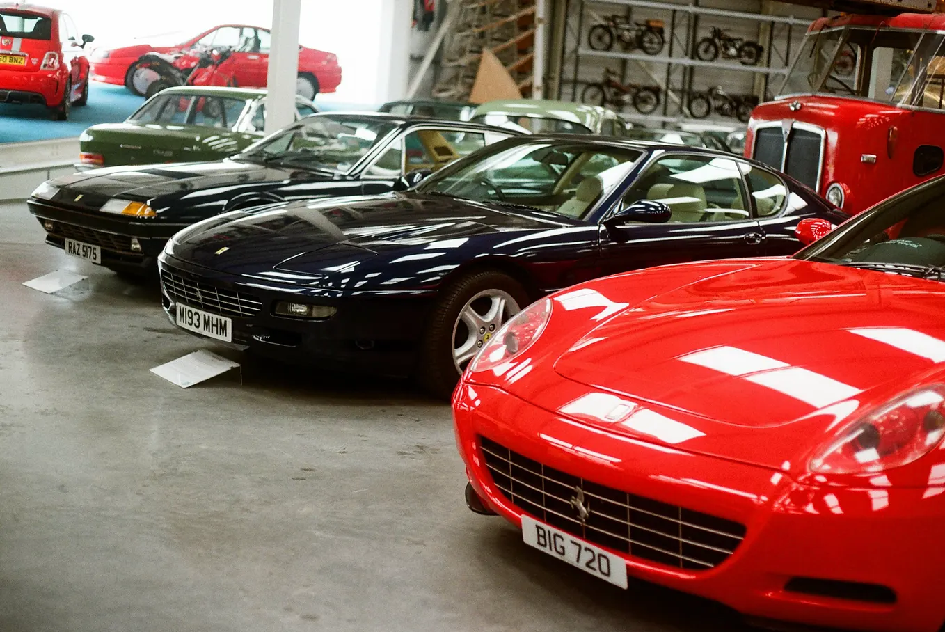 Snowflake View Security: A Practical Guide to Regular vs Secure Views | by Satish Kumar | Medium