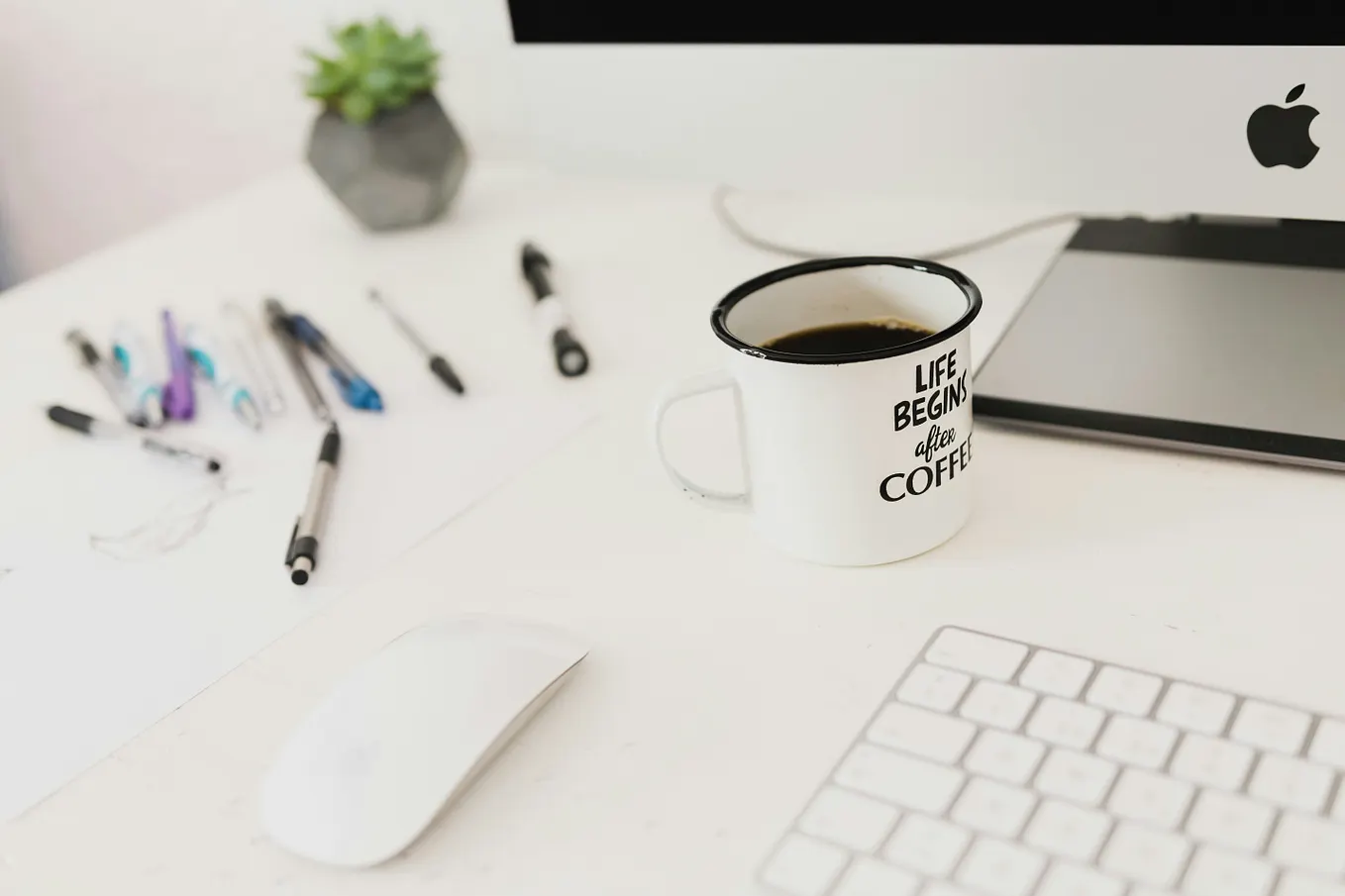 Books to Learn React From Beginner to Advanced | by Onix React | Medium