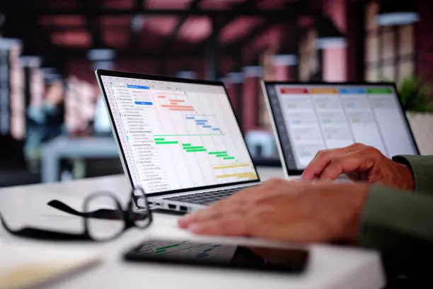 Build vs. Run: How Project Managers Bridge Delivery and Operations | by ...
