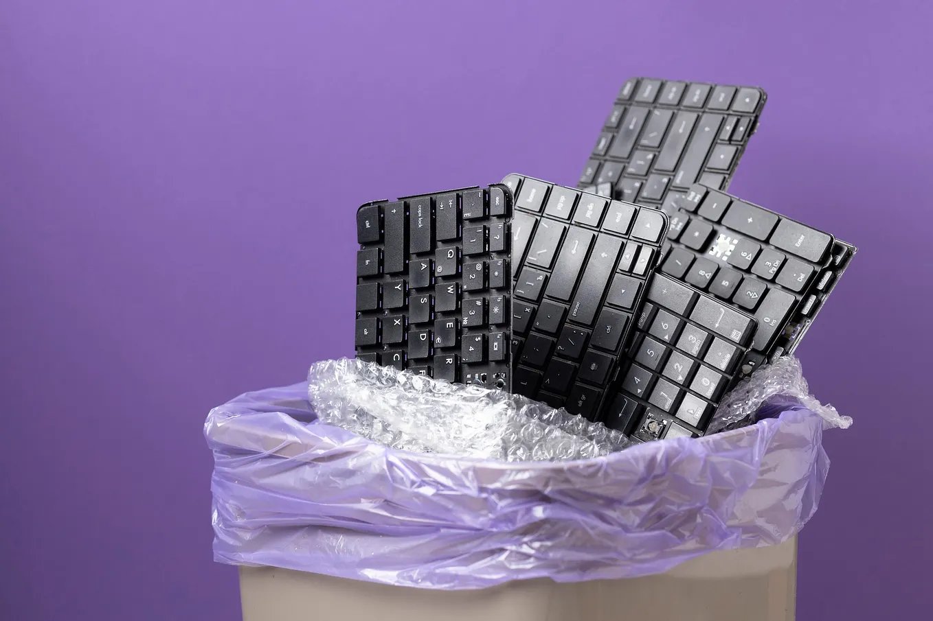 Dataclasses vs Pydantic vs TypedDict vs NamedTuple in Python | by Heval ...