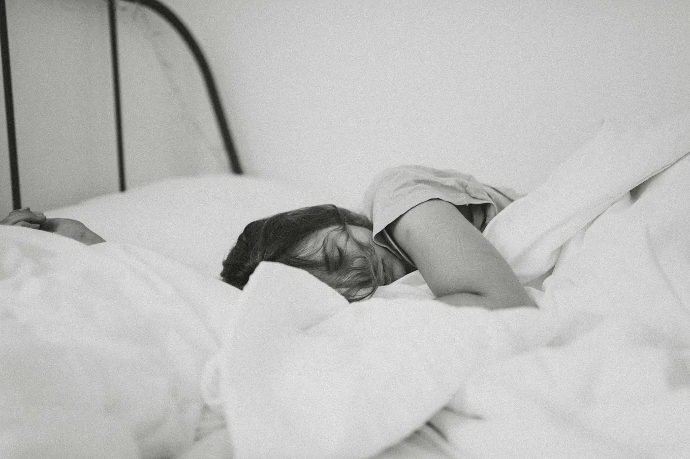 Sleeping with Hands Raised Overhead: Why Can We Sleep through the Night ...