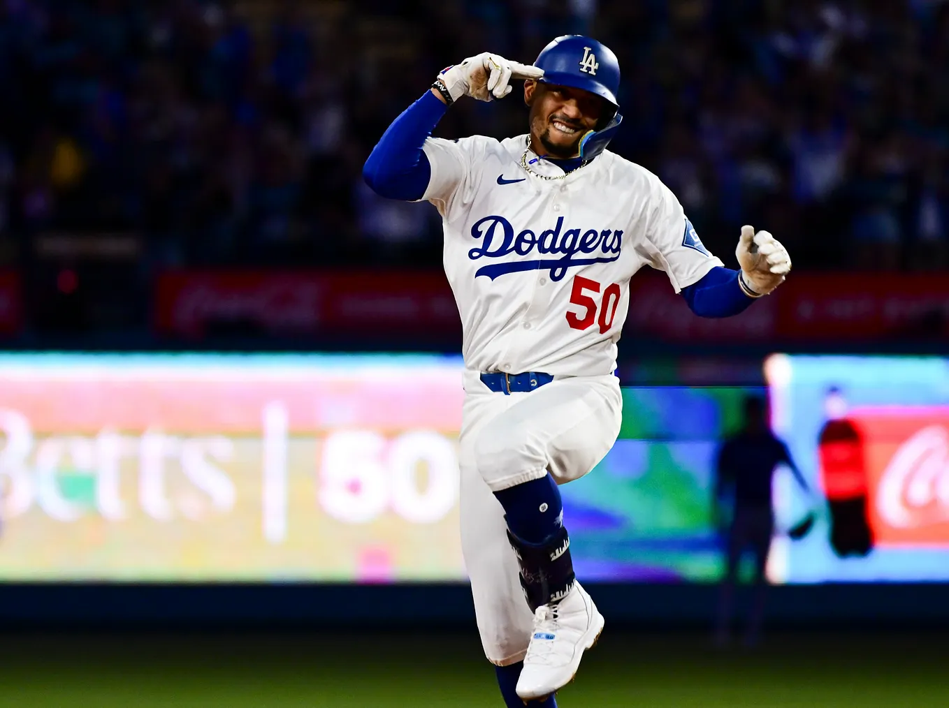 Dodgers announce 2025 promotions. Initial group of giveaways include ...