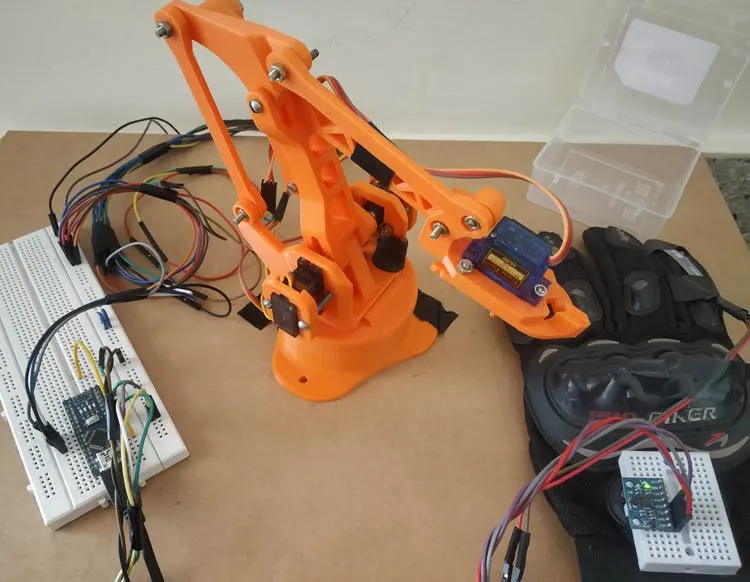 UnoArduSim : A Simulator to Learn Arduino Programming and Debugging ...