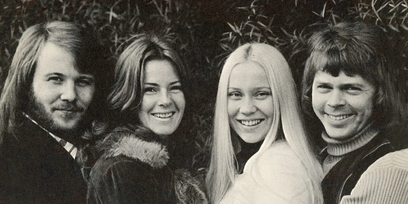 53 Years Ago, Carly Simon Released This Soft‑Rock Diss Track — and It ...