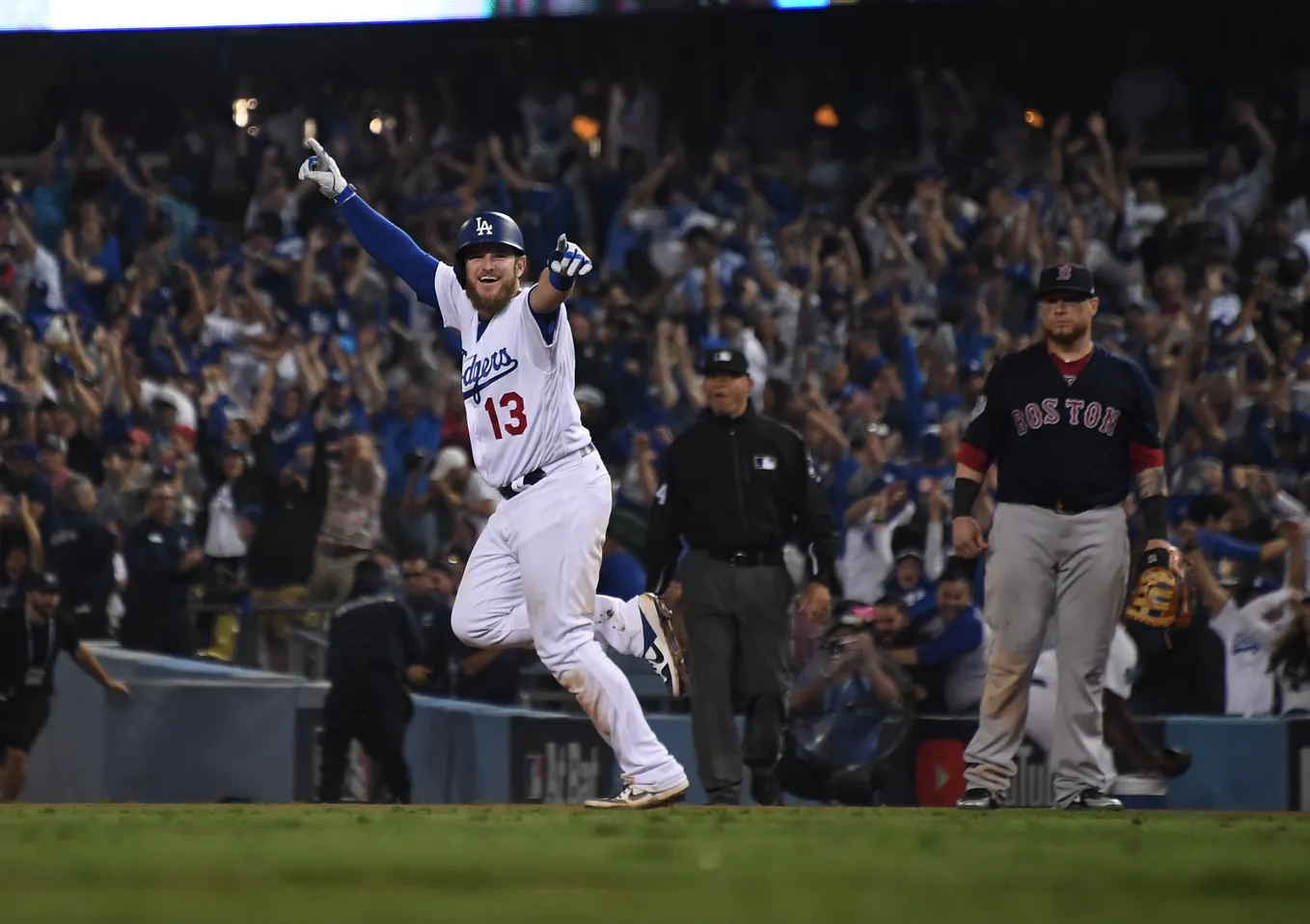Dodgers announce 2026 schedule. LA begins season at home on March 26 ...