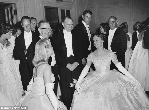 The Total Woman: Rediscovering Marabel Morgan’s Legacy for Today’s ...