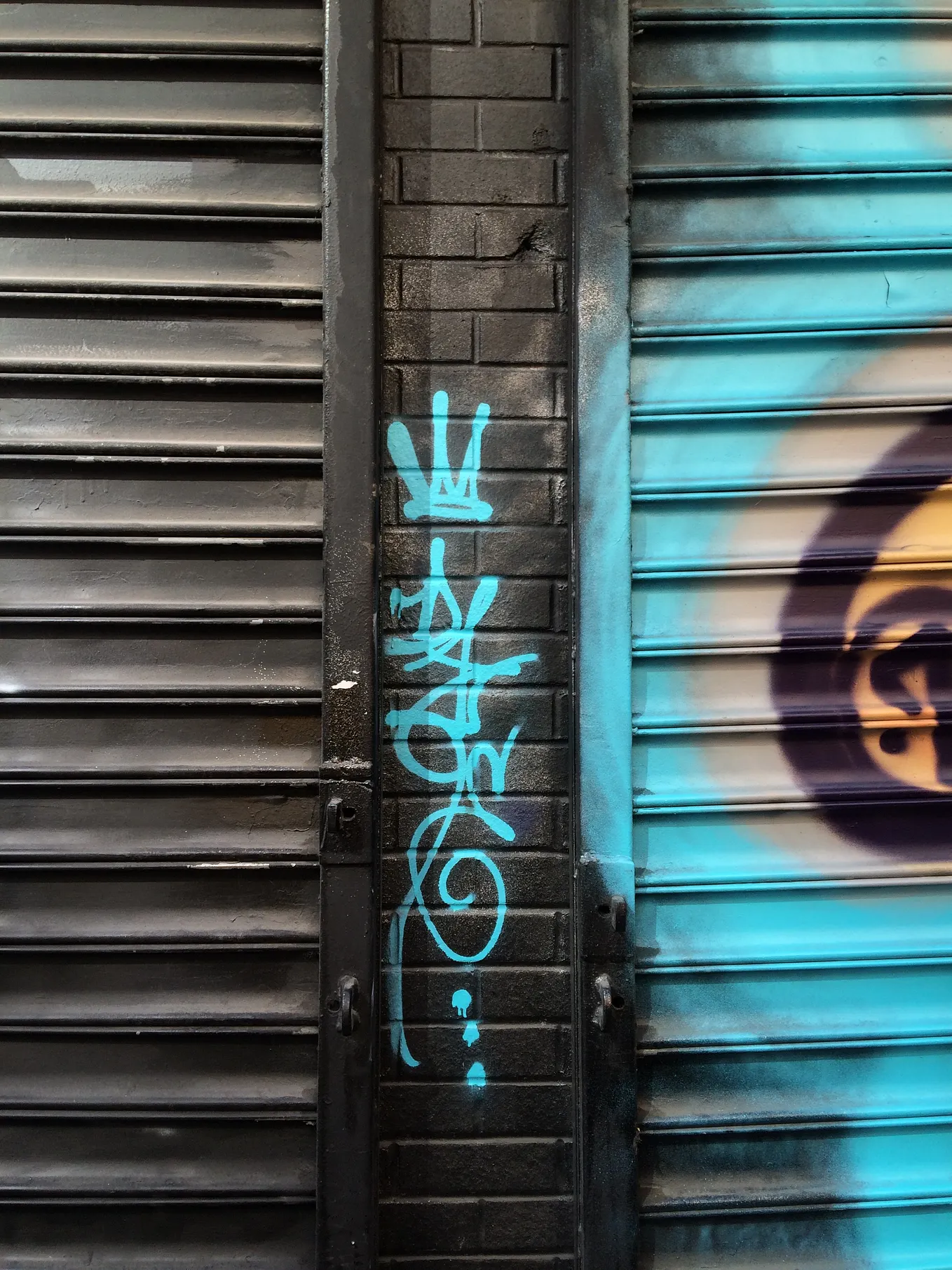 The Graffiti Towers: A Collision of Art and Architecture in Downtown LA ...