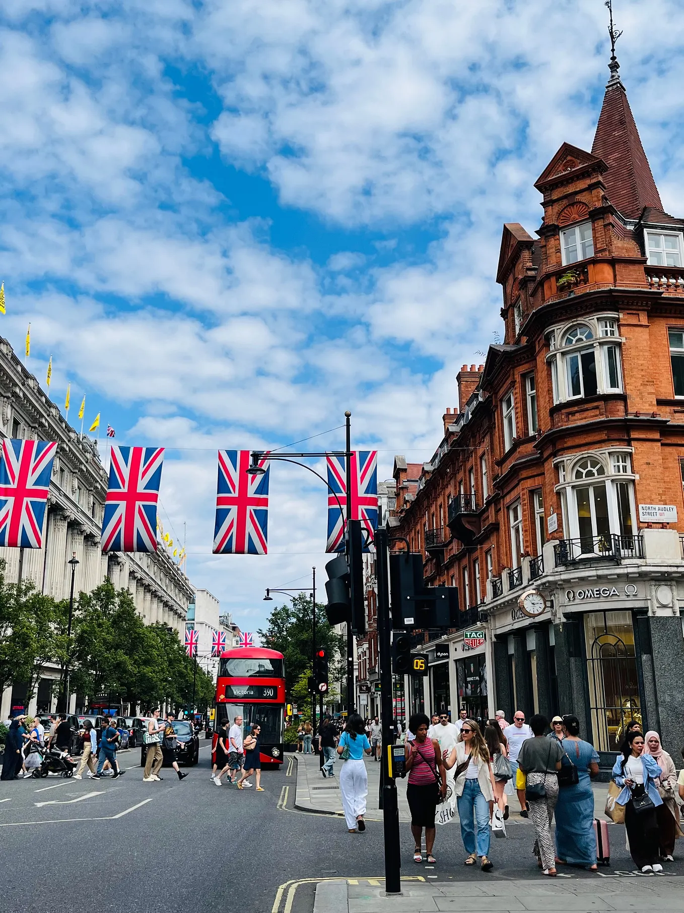 Crisis of British Individualism. How to restore trust in the common ...