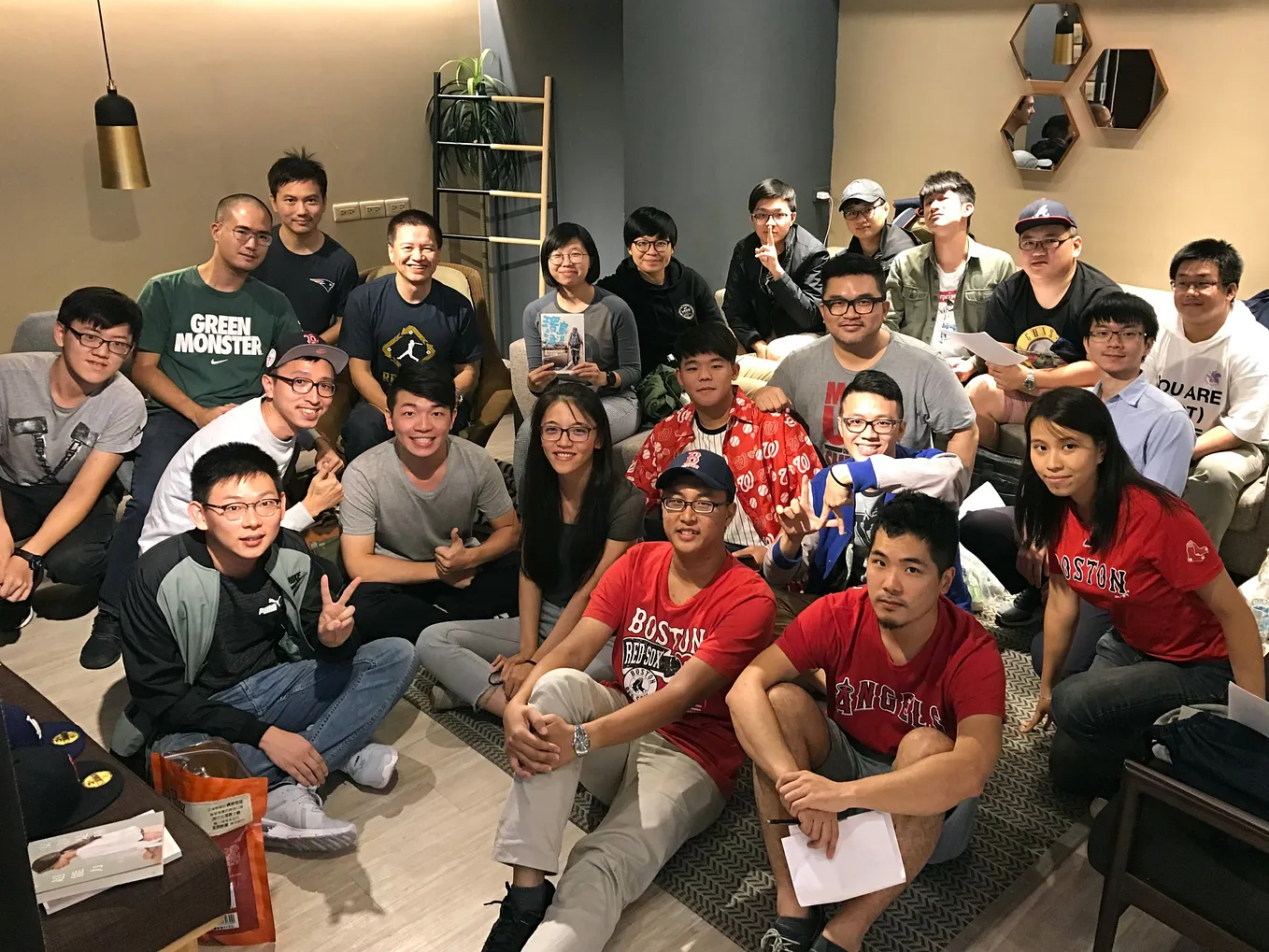 Hito 大聯盟 第 454 集 會震動的快譯通 20251202 - 《Hito 大聯盟》 - Medium