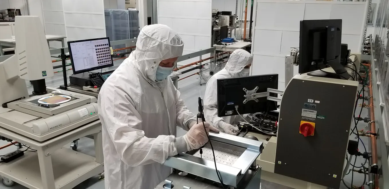 Cerebras Wafer Scale Engine: Why we need big chips for Deep Learning ...