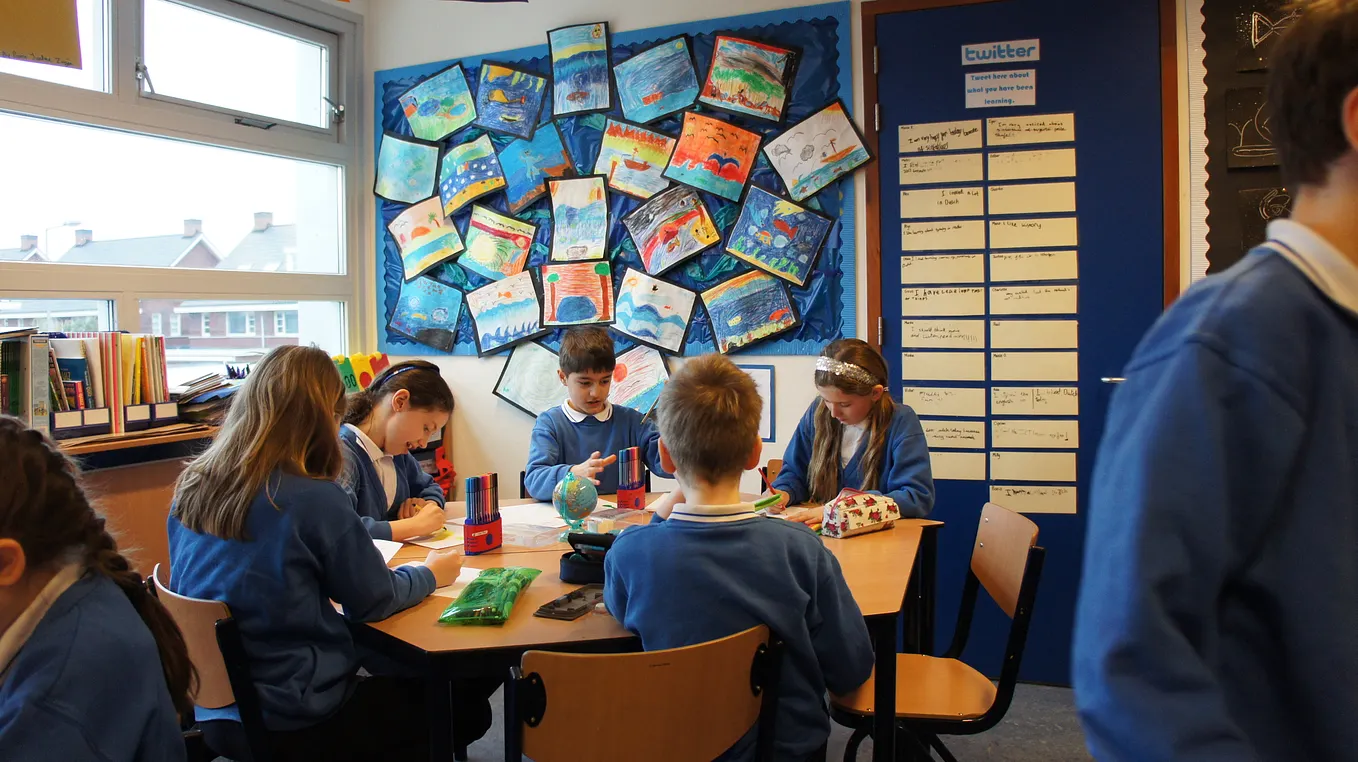 Bringing Black Holes To Your Classroom | by astroEDU | Medium