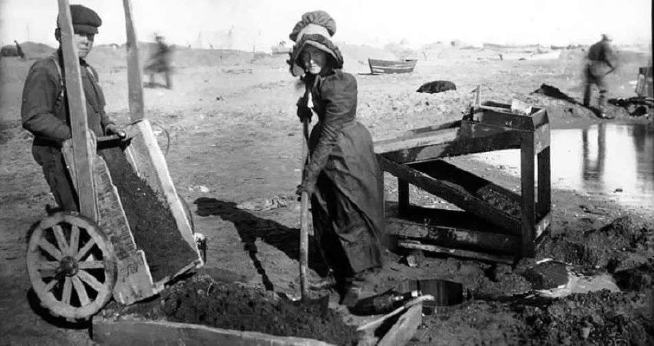 Cultural Conflicts: Tensions Among Ethnic Groups in the Gold Rush Era ...